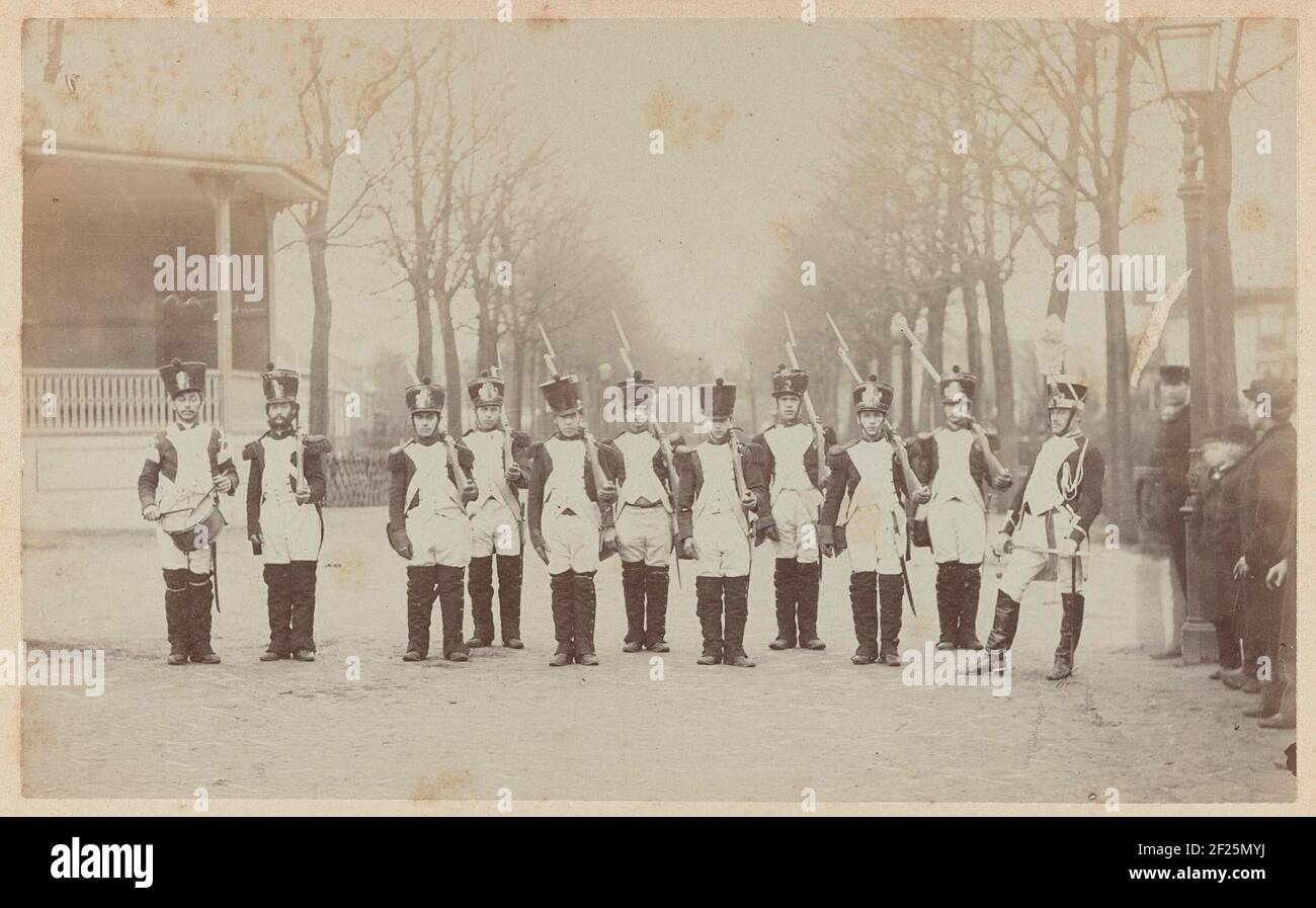 Independence parties hi-res stock photography and images - Alamy