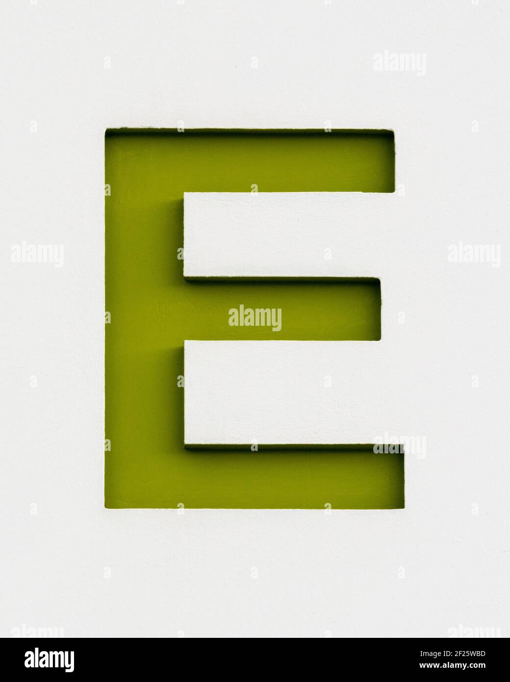 Green letter e hi-res stock photography and images - Alamy