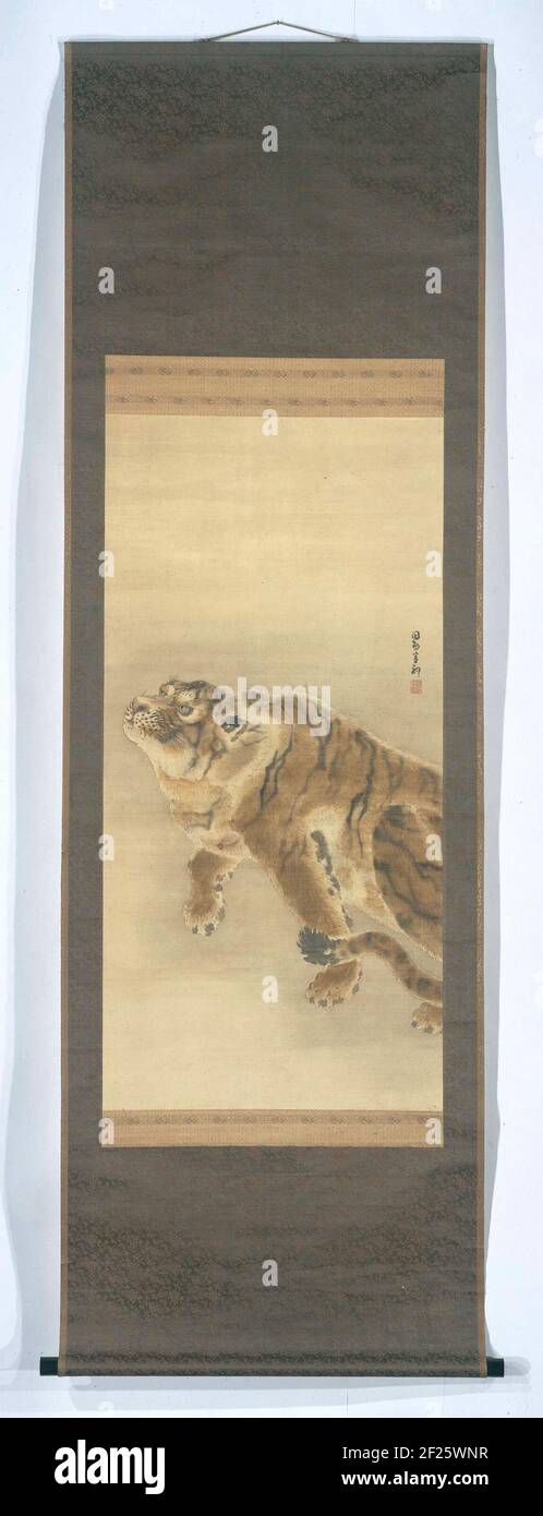 Seated tiger hi-res stock photography and images - Alamy