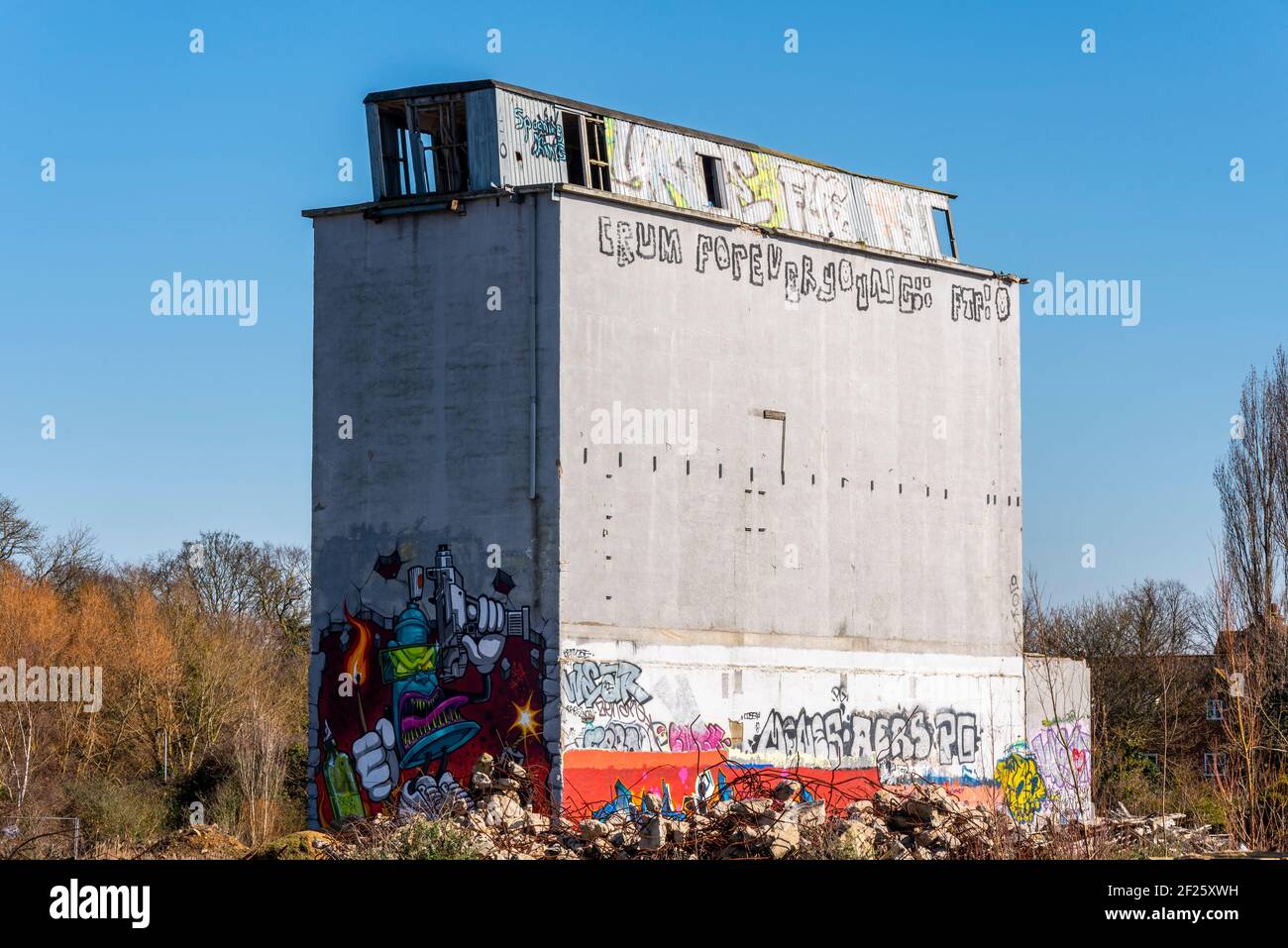 Stambridge Mill, on the River Roach to east of Rochford. Tidal mill ...