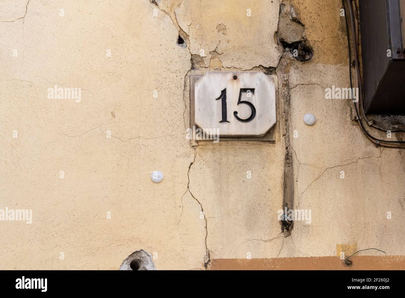 House number 15 sign hi-res stock photography and images - Alamy