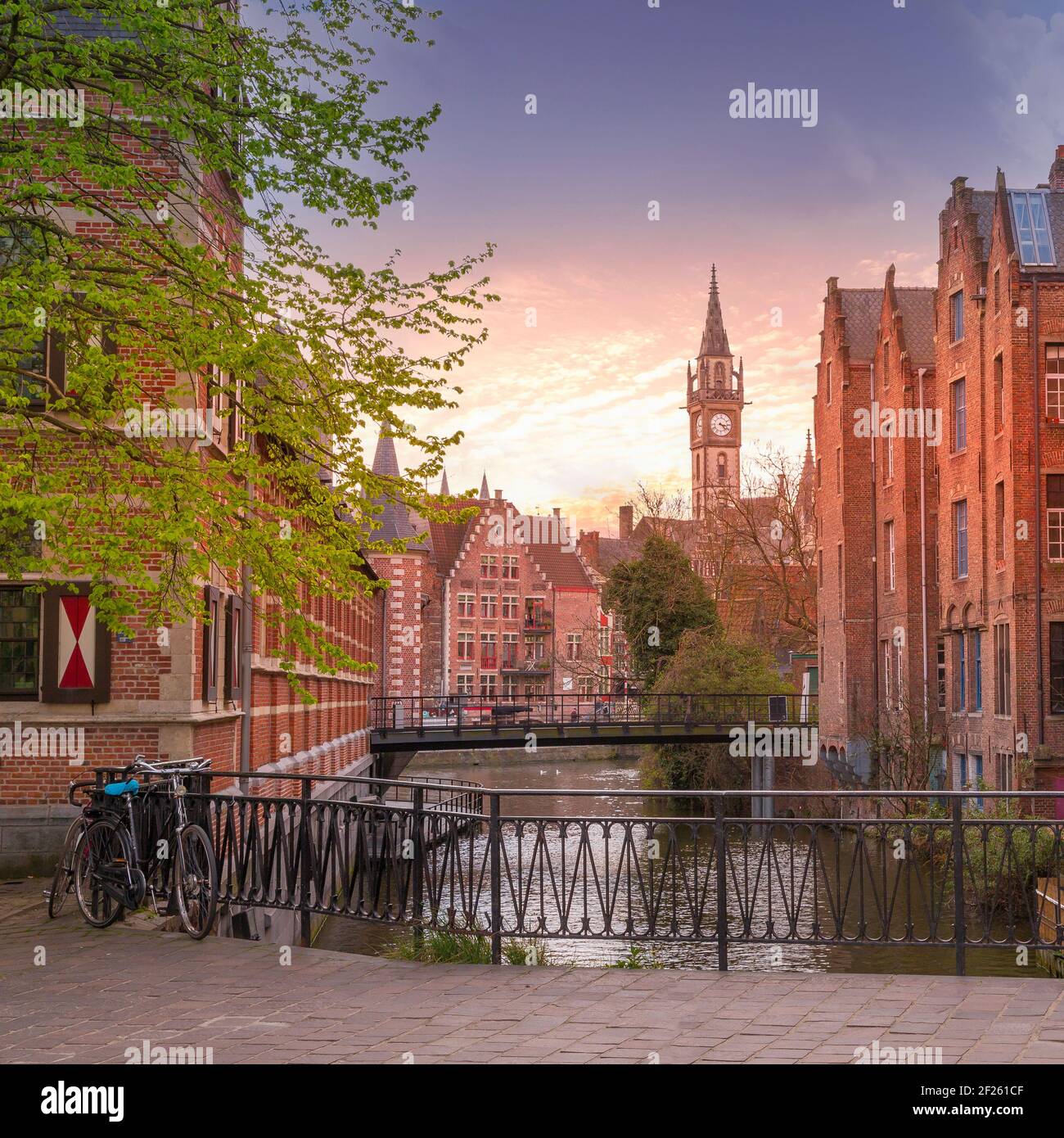Canal tower hi-res stock photography and images - Alamy