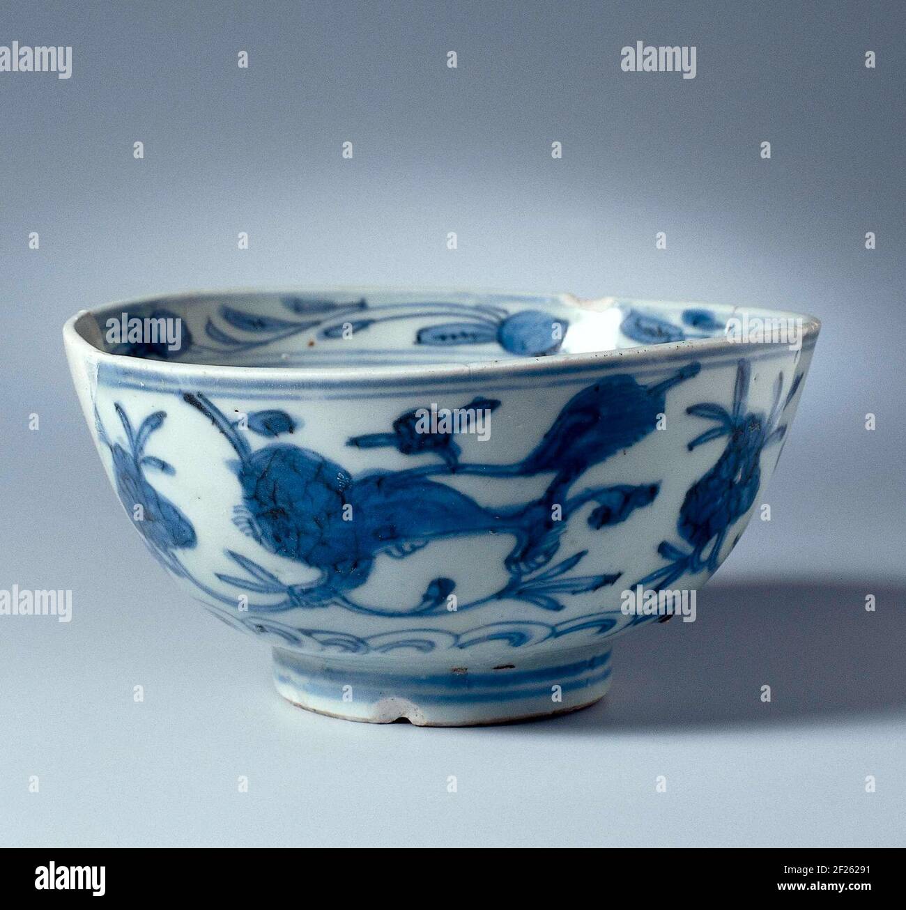 White lion ship hi-res stock photography and images - Alamy