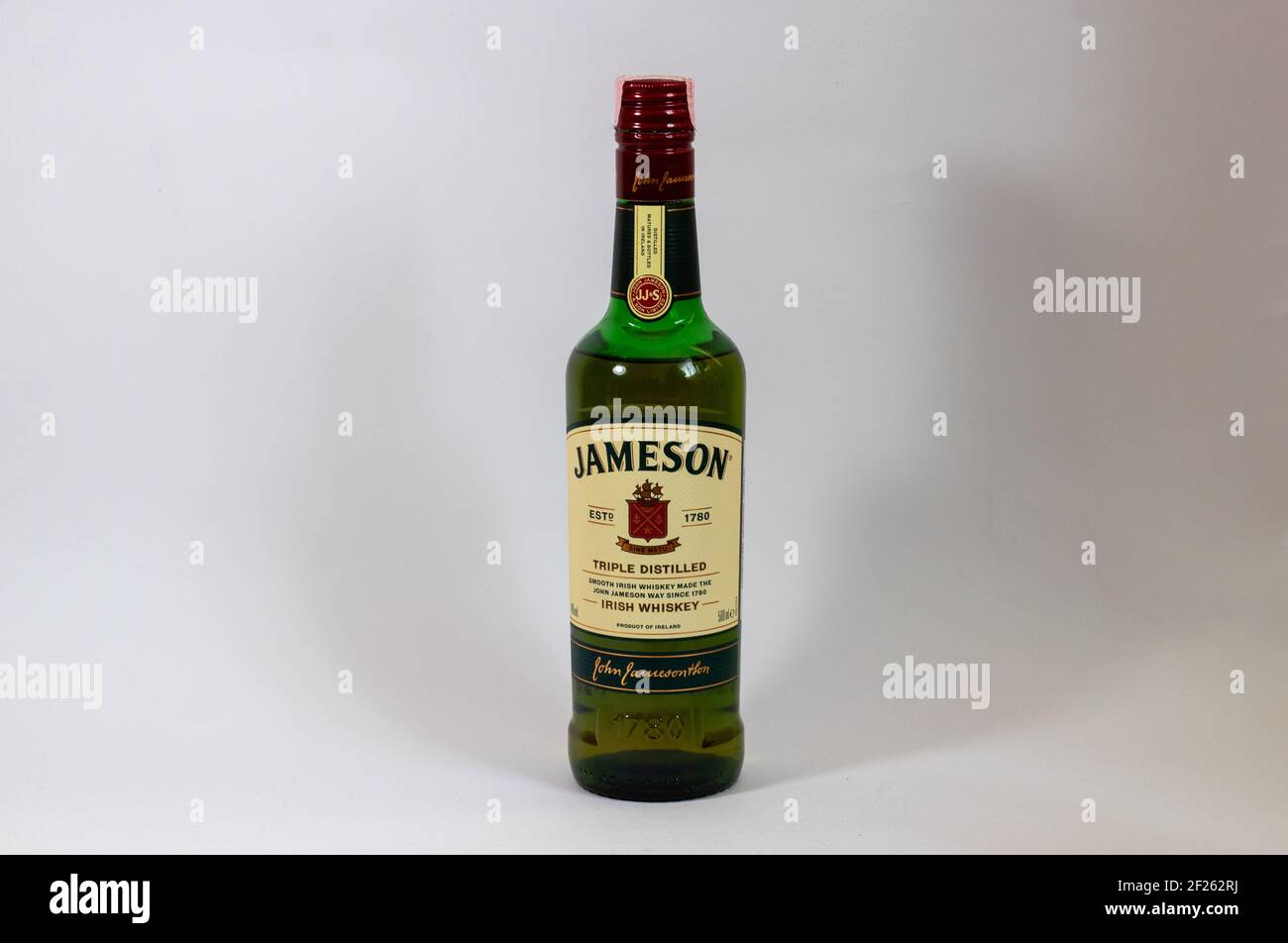 Vintage whiskey label hi-res stock photography and images - Alamy