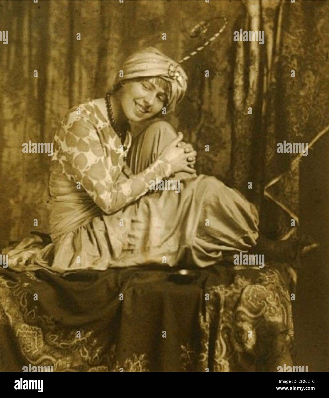 Eduard Wasow - Sophie Taeuber-Arp as odalisque - 1914 Stock Photo - Alamy