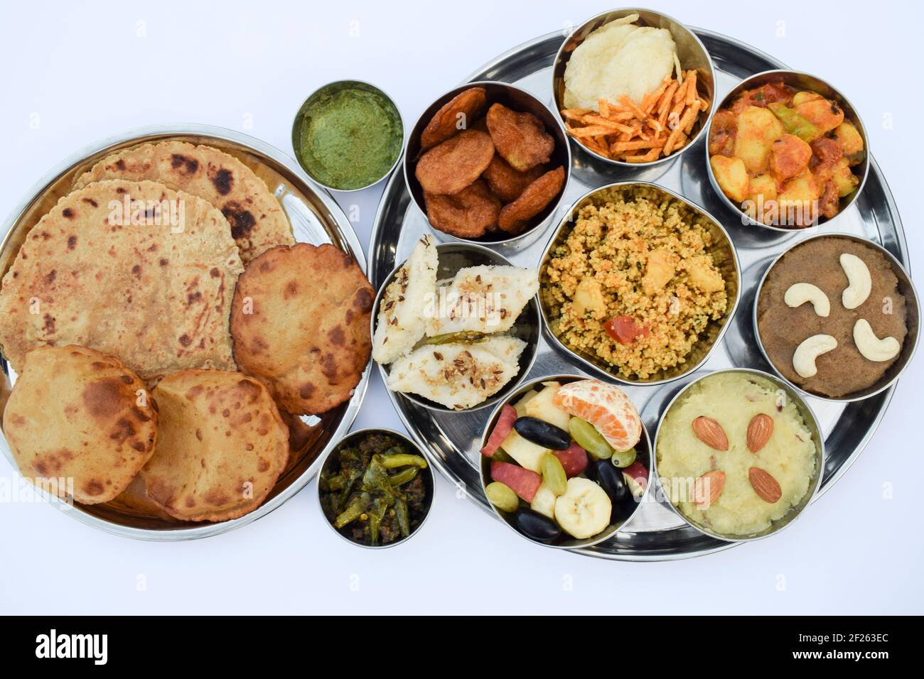 Gujarati thali hi-res stock photography and images - Alamy