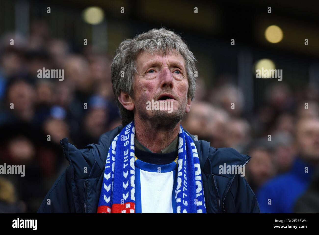Old man football fan hi-res stock photography and images - Alamy