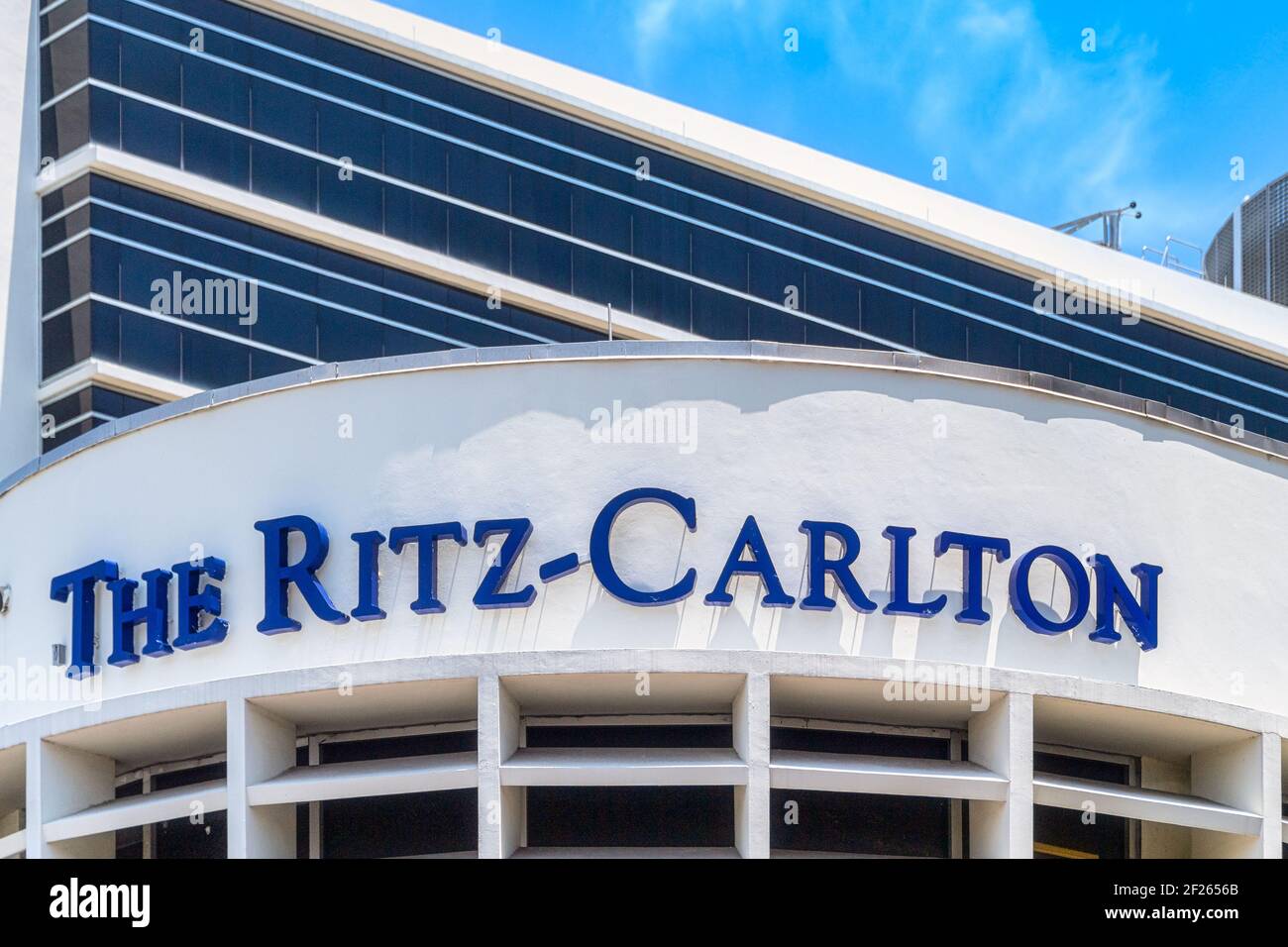 Carlton Ritz Logo