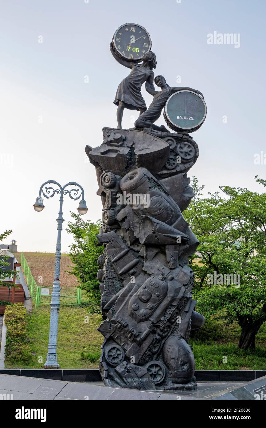 Seoul, South Korea. 27th May, 2017. Clock Tower of Peace at the War ...