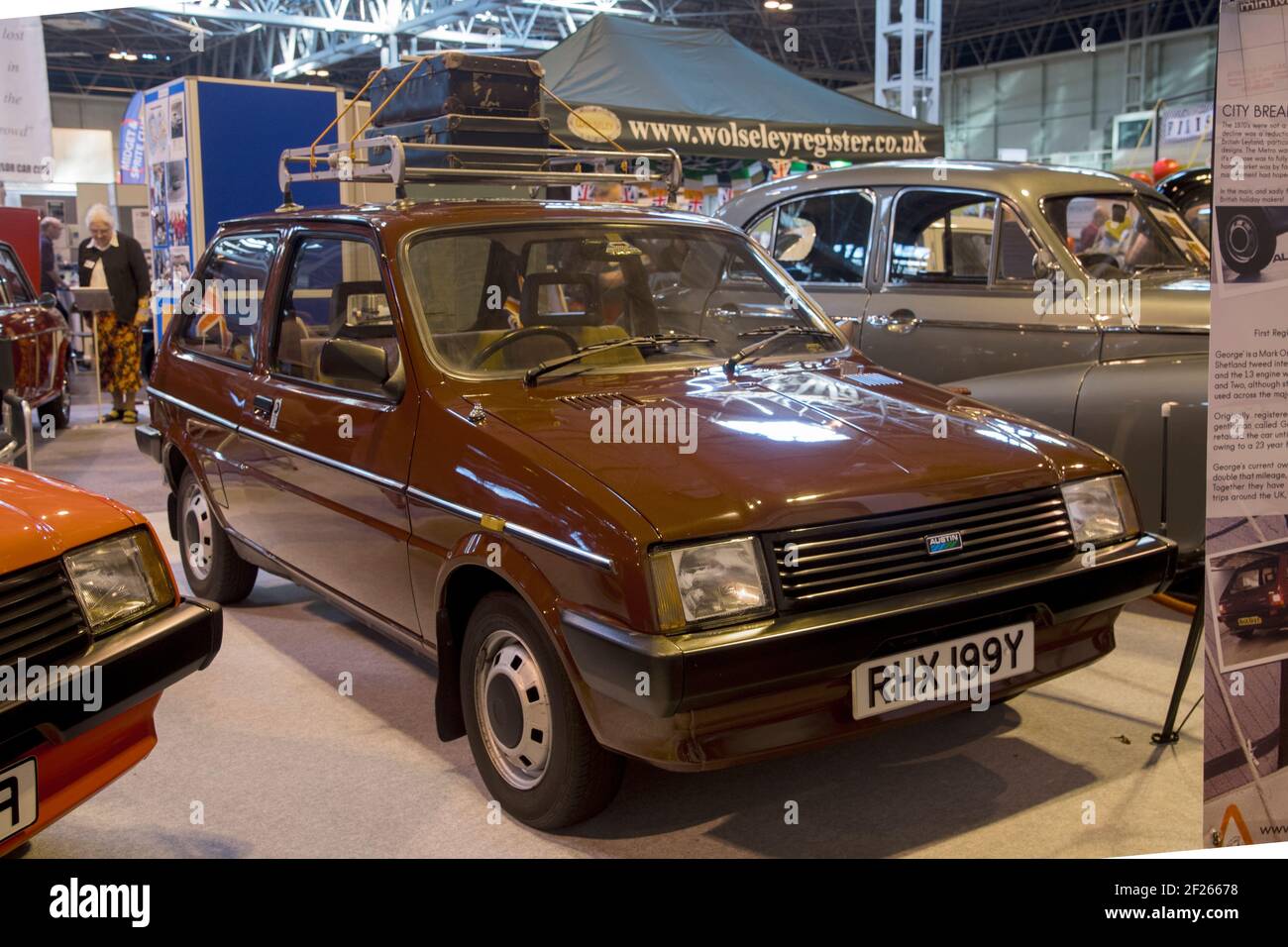 Metro cars hi-res stock photography and images - Alamy