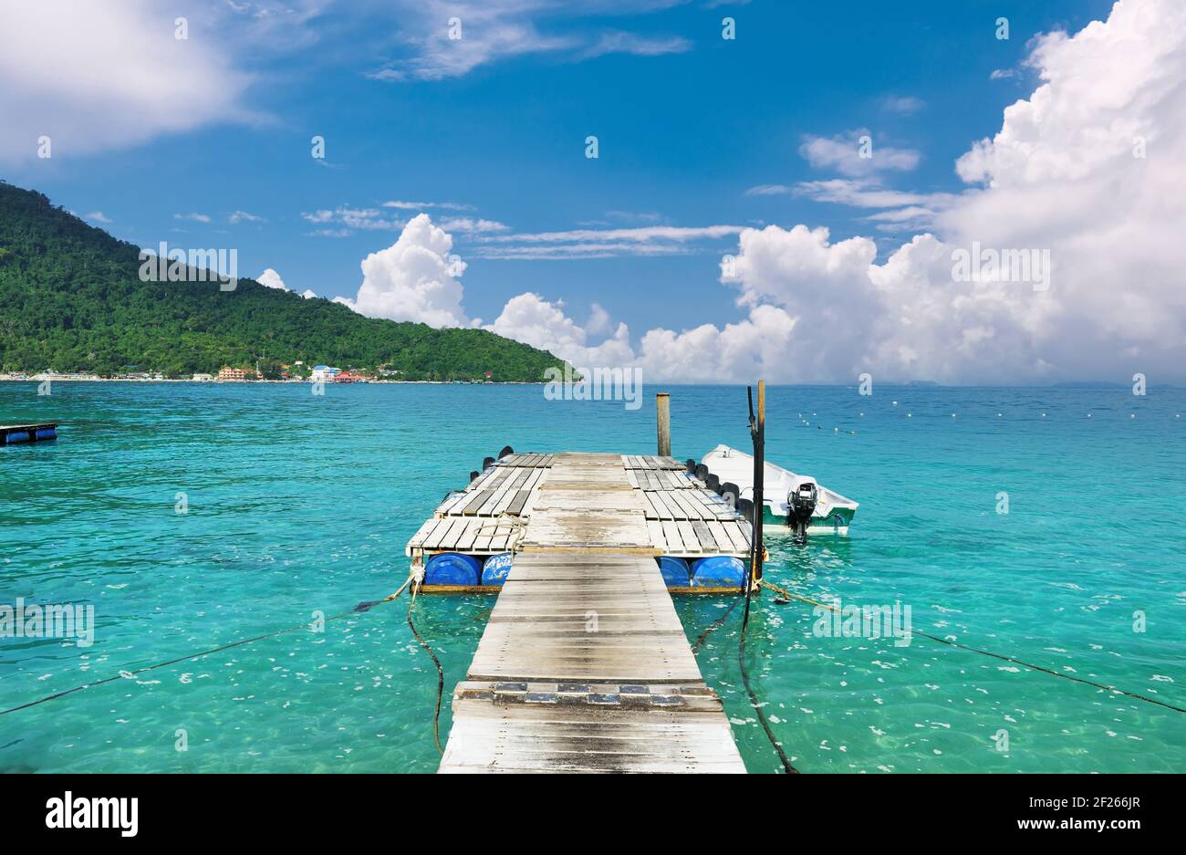Beautiful beach jetty hi-res stock photography and images - Alamy