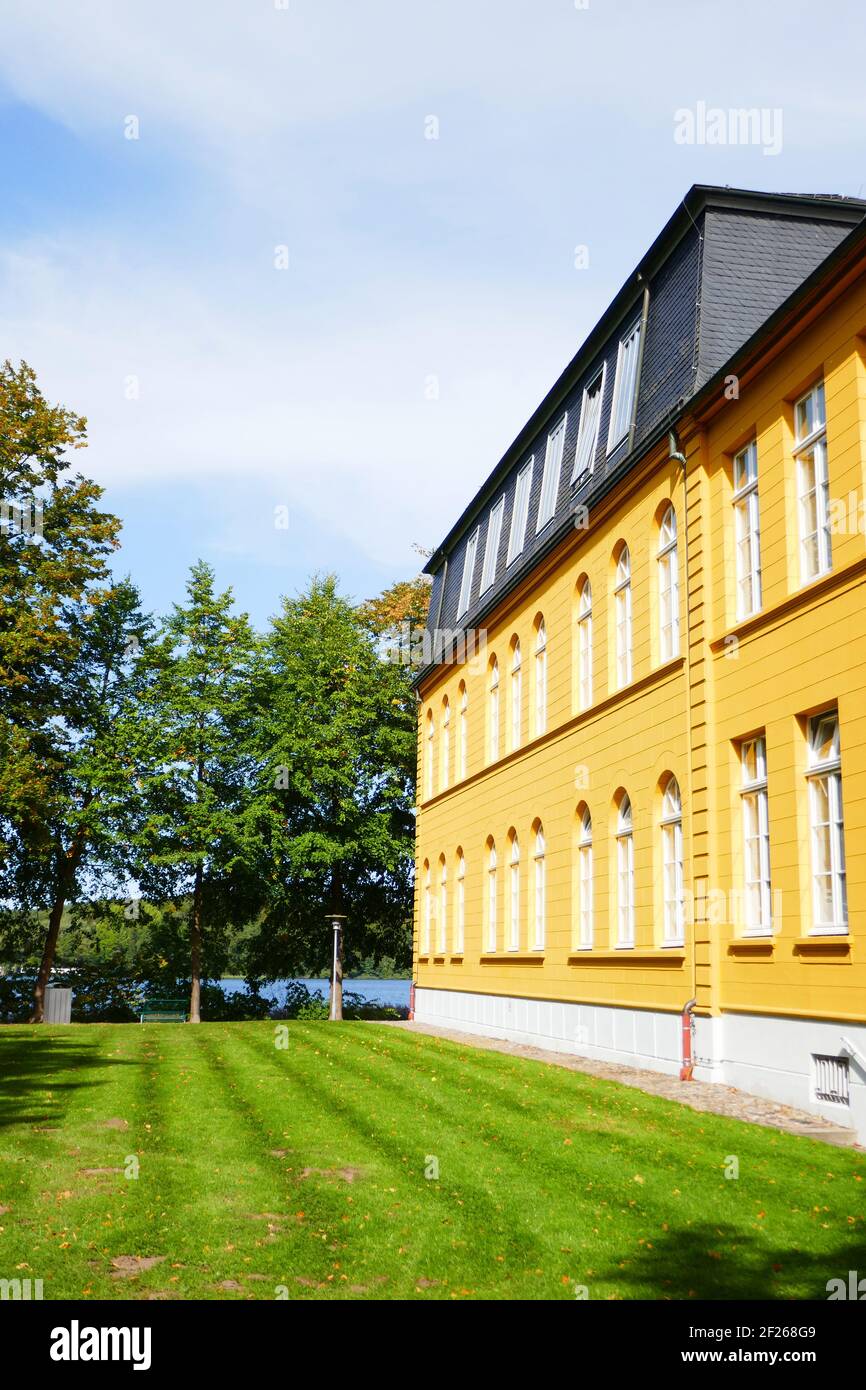 Rathaus der inselstadt ratzeburg hi-res stock photography and images ...