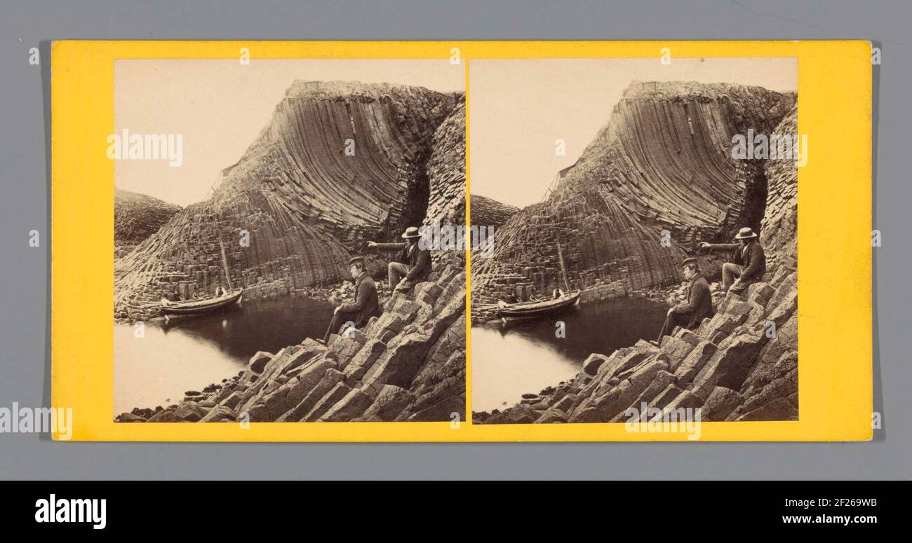 Clamshell cave hi-res stock photography and images - Alamy