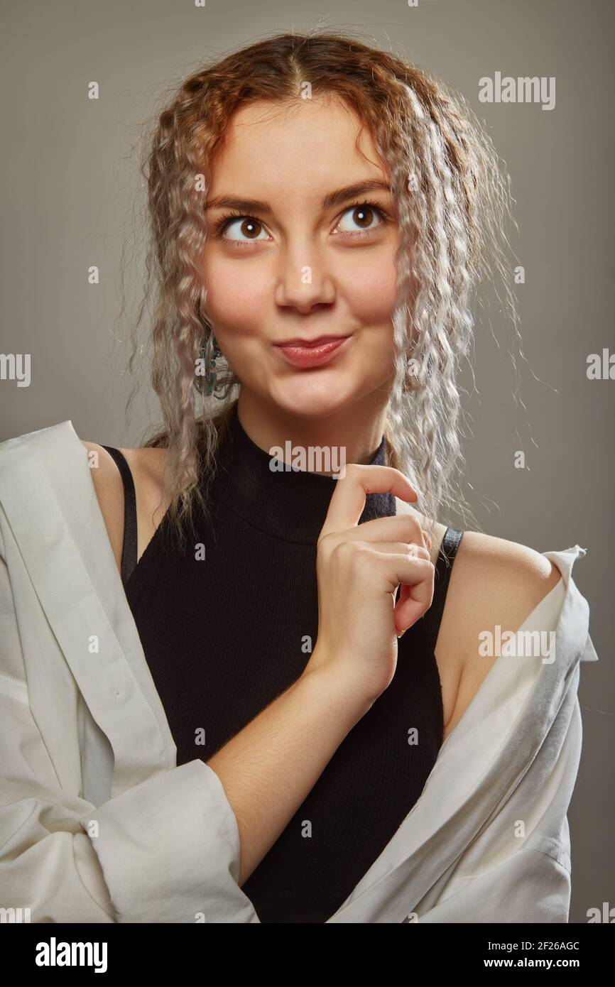 Shy girl hi-res stock photography and images - Alamy