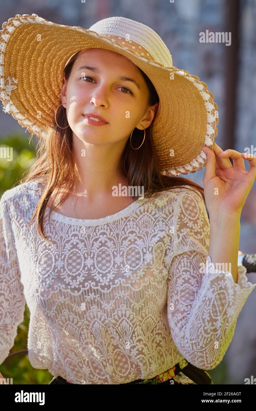 Pretty summer hi-res stock photography and images - Alamy
