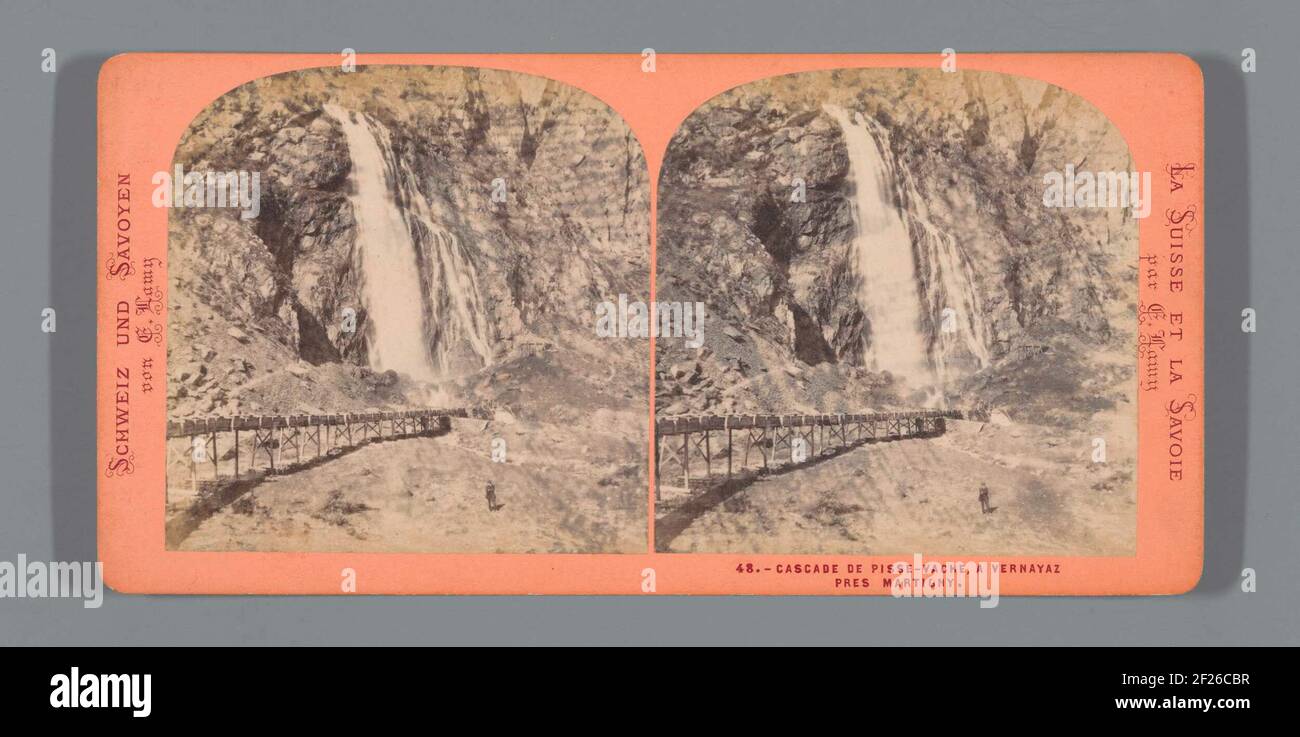 Gezicht op of Pissevache-Waterval; Piss-cow waterfall, in Vernayaz ...