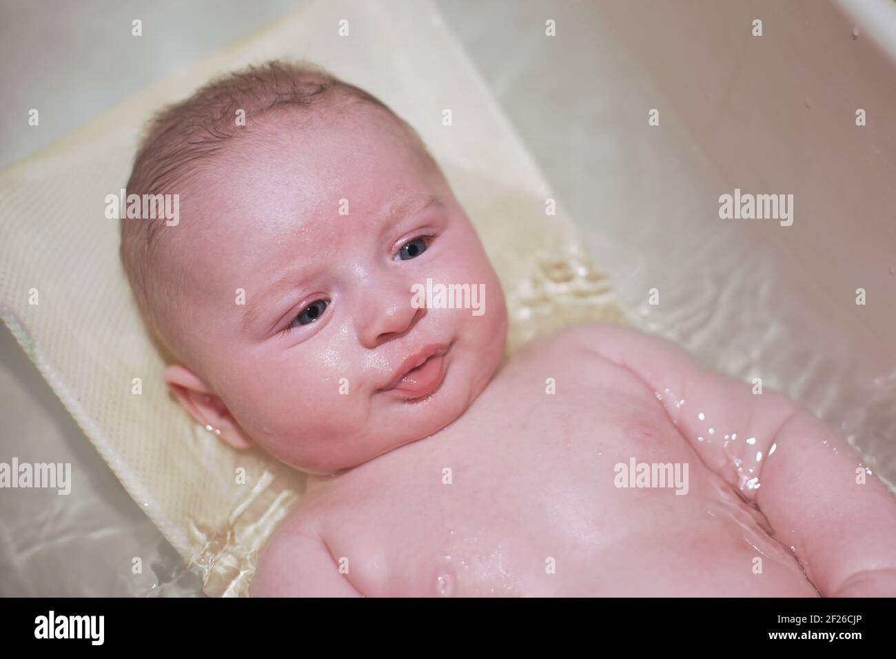 Kid water from sink hi-res stock photography and images - Alamy