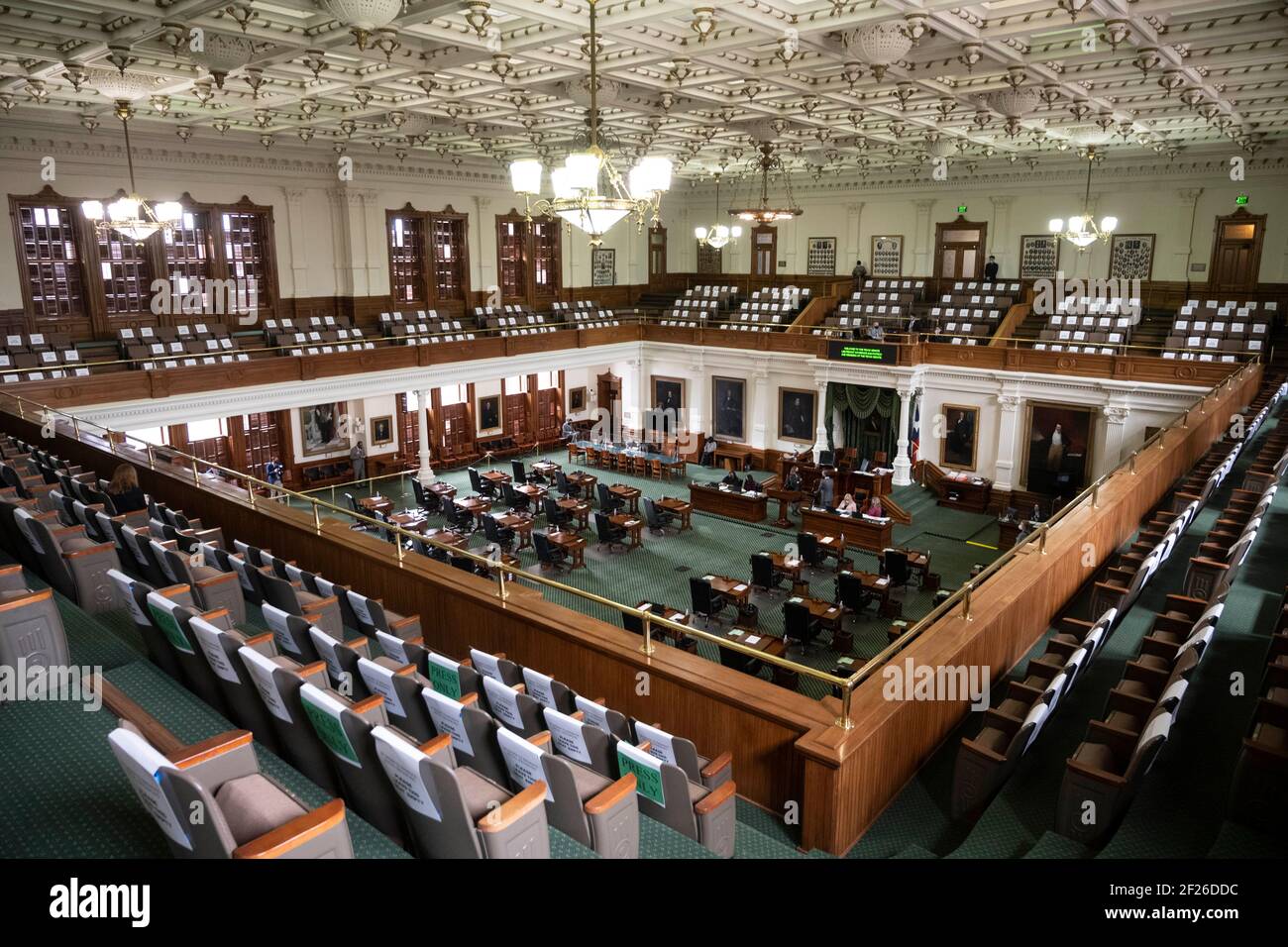 Empty chamber hi-res stock photography and images - Alamy