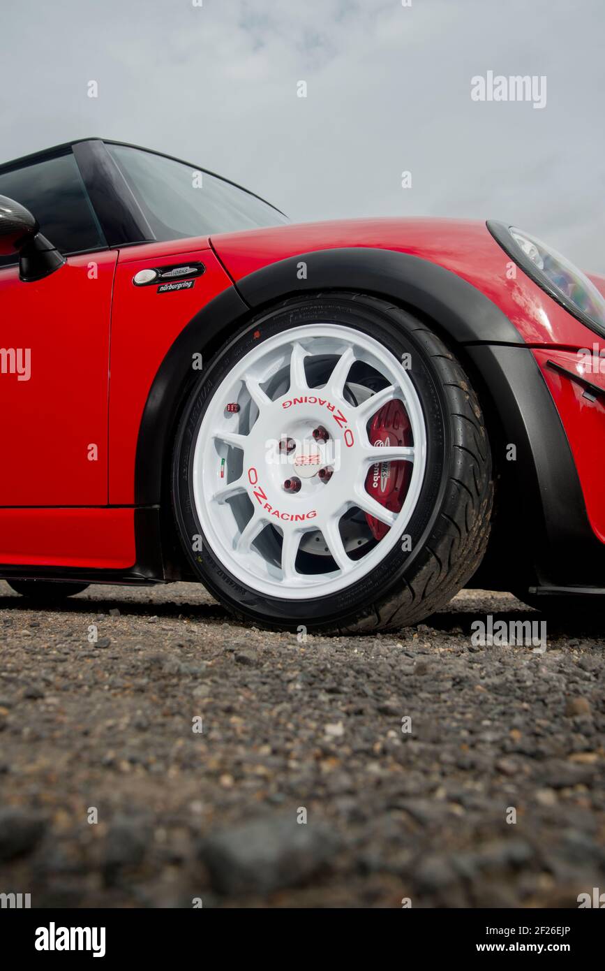 R53 Mini Cooper S, first generation BMW Mini with tuning modifications ...