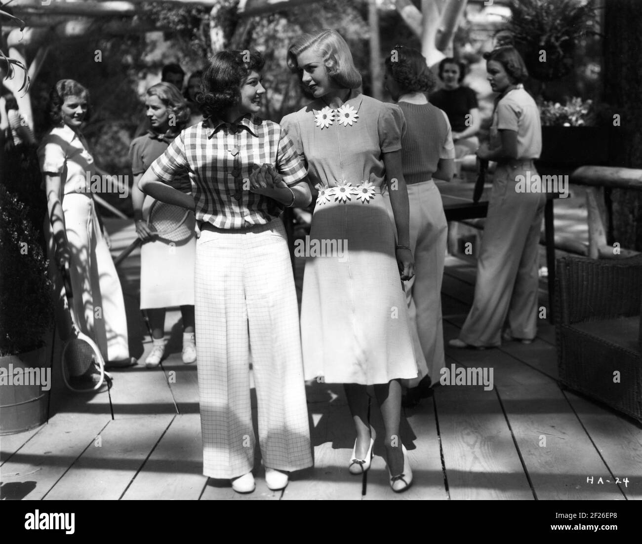 PEGGY CONKLIN and GINGER ROGERS in HAVING WONDERFUL TIME 1938 director ...