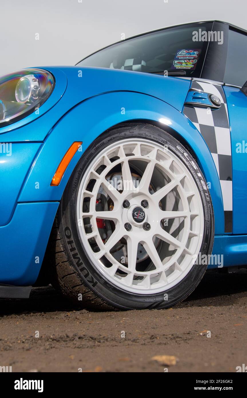 Mini cooper r56 hi-res stock photography and images - Alamy