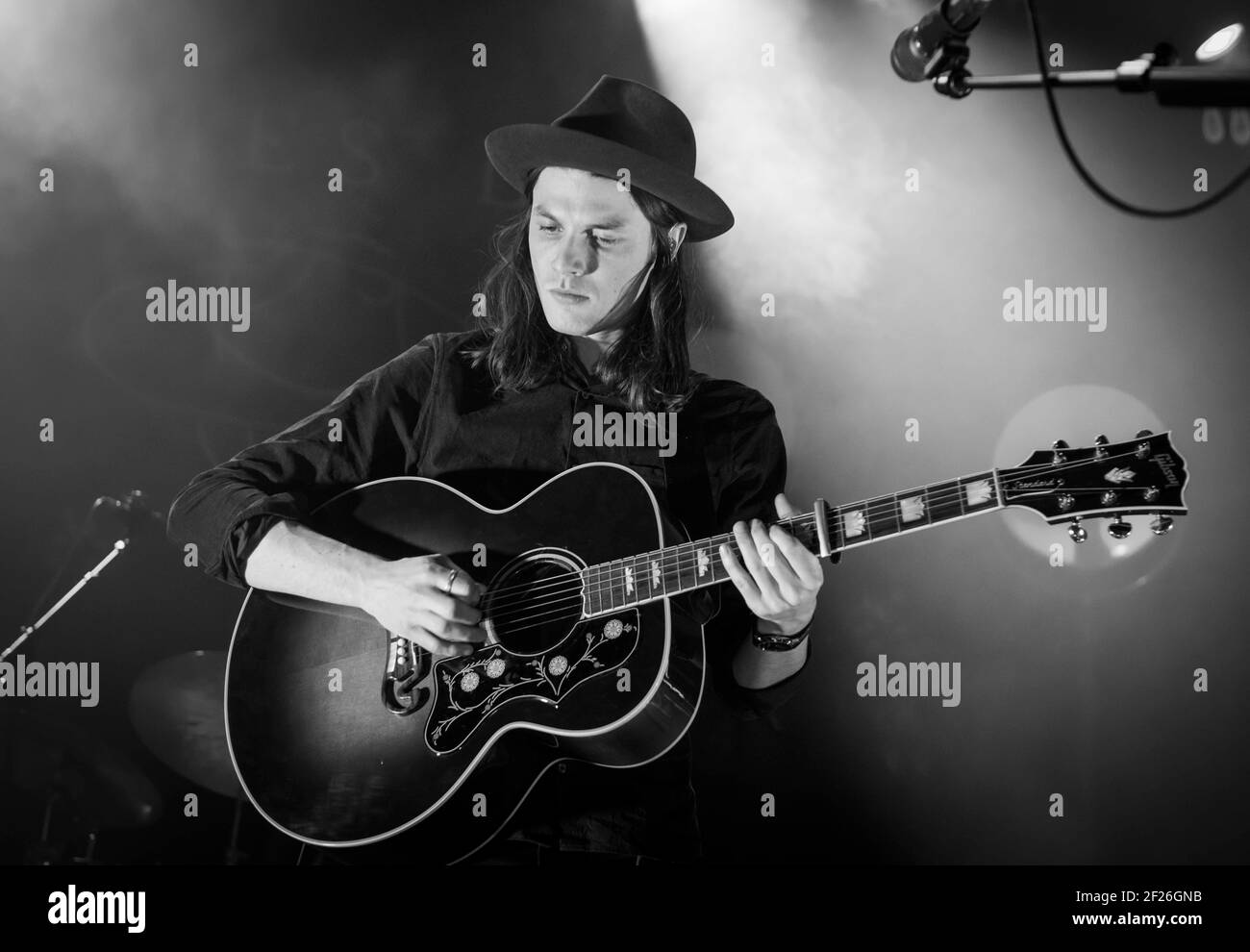 James bay singer hi-res stock photography and images - Alamy