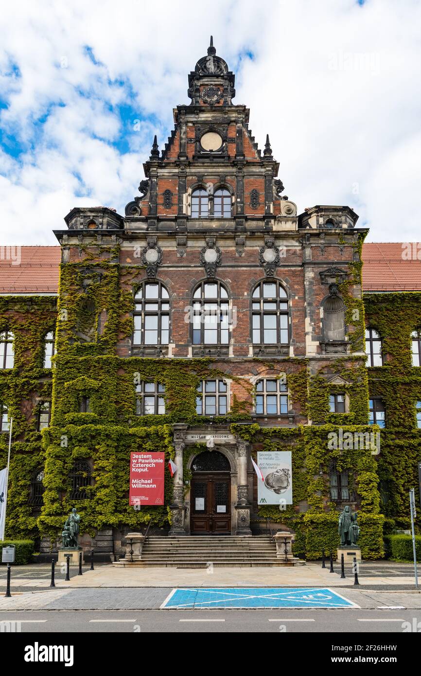 Wroclaw poland museum exterior hi-res stock photography and images - Alamy