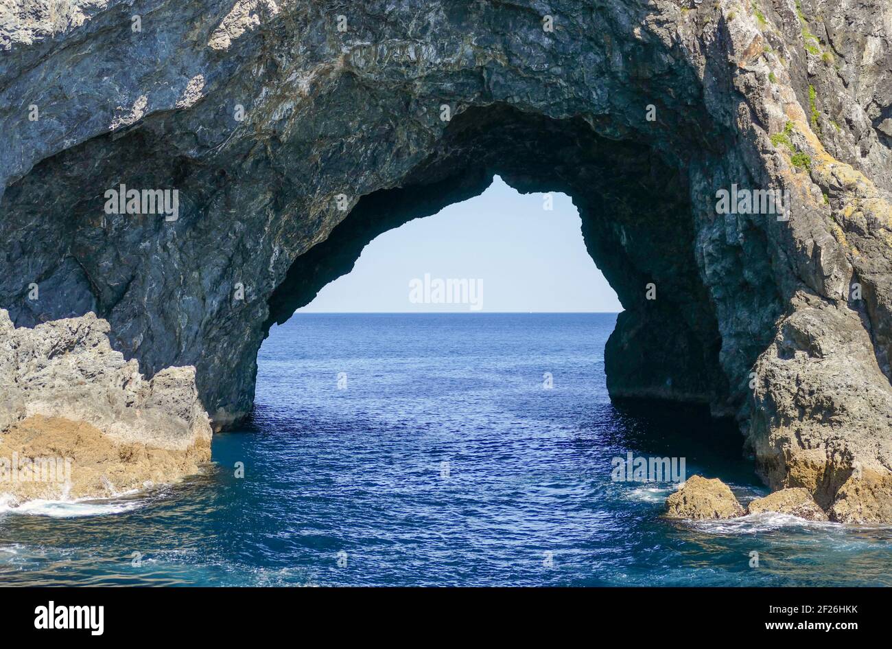 Rock gate hi-res stock photography and images - Alamy
