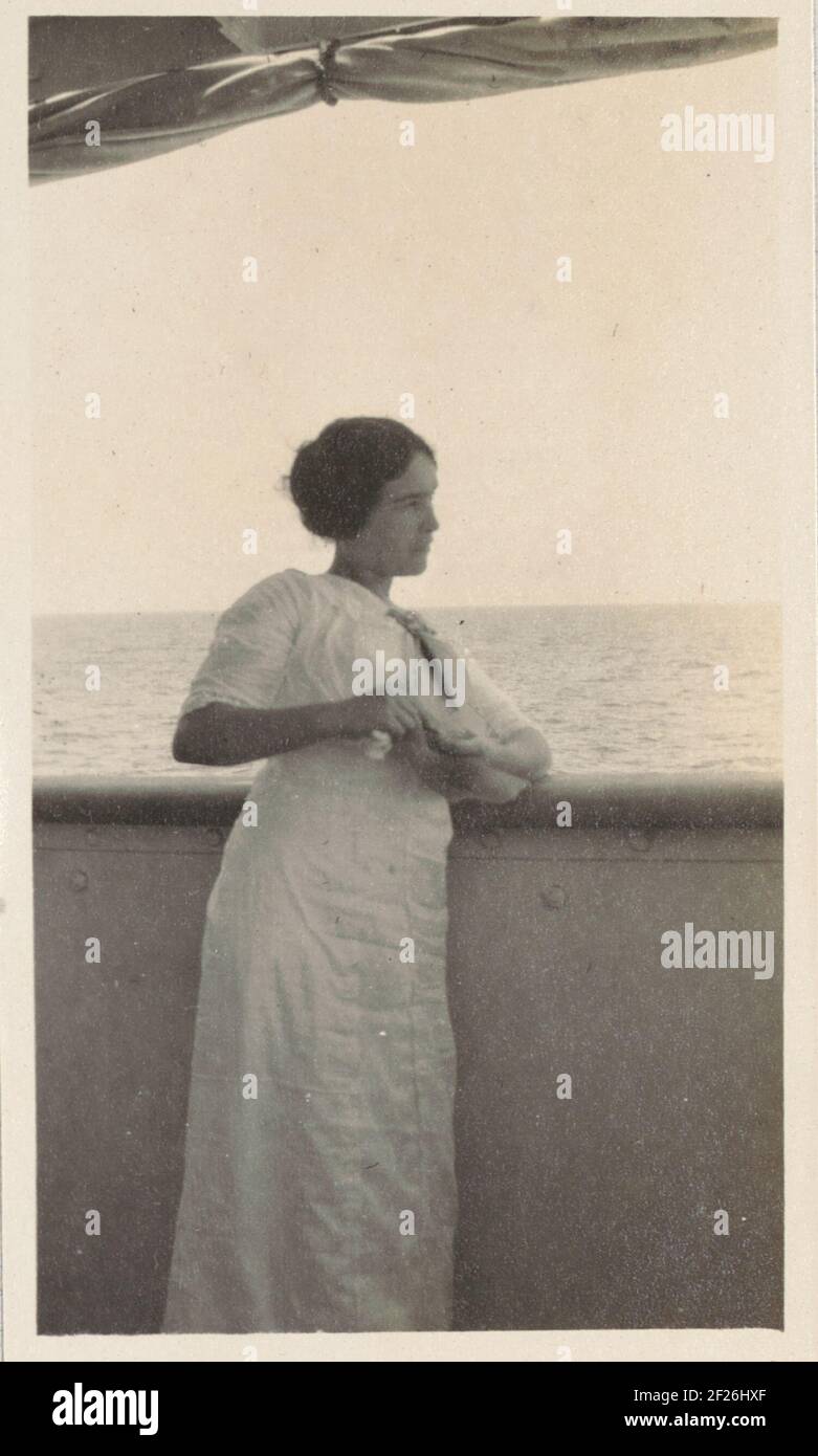 Portrait family in costa hi-res stock photography and images - Alamy