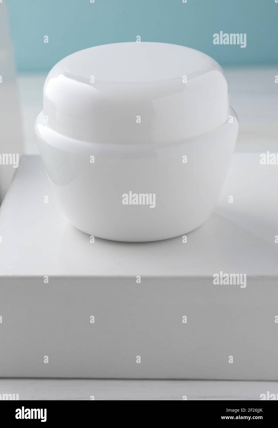 Lotion container hi-res stock photography and images - Alamy