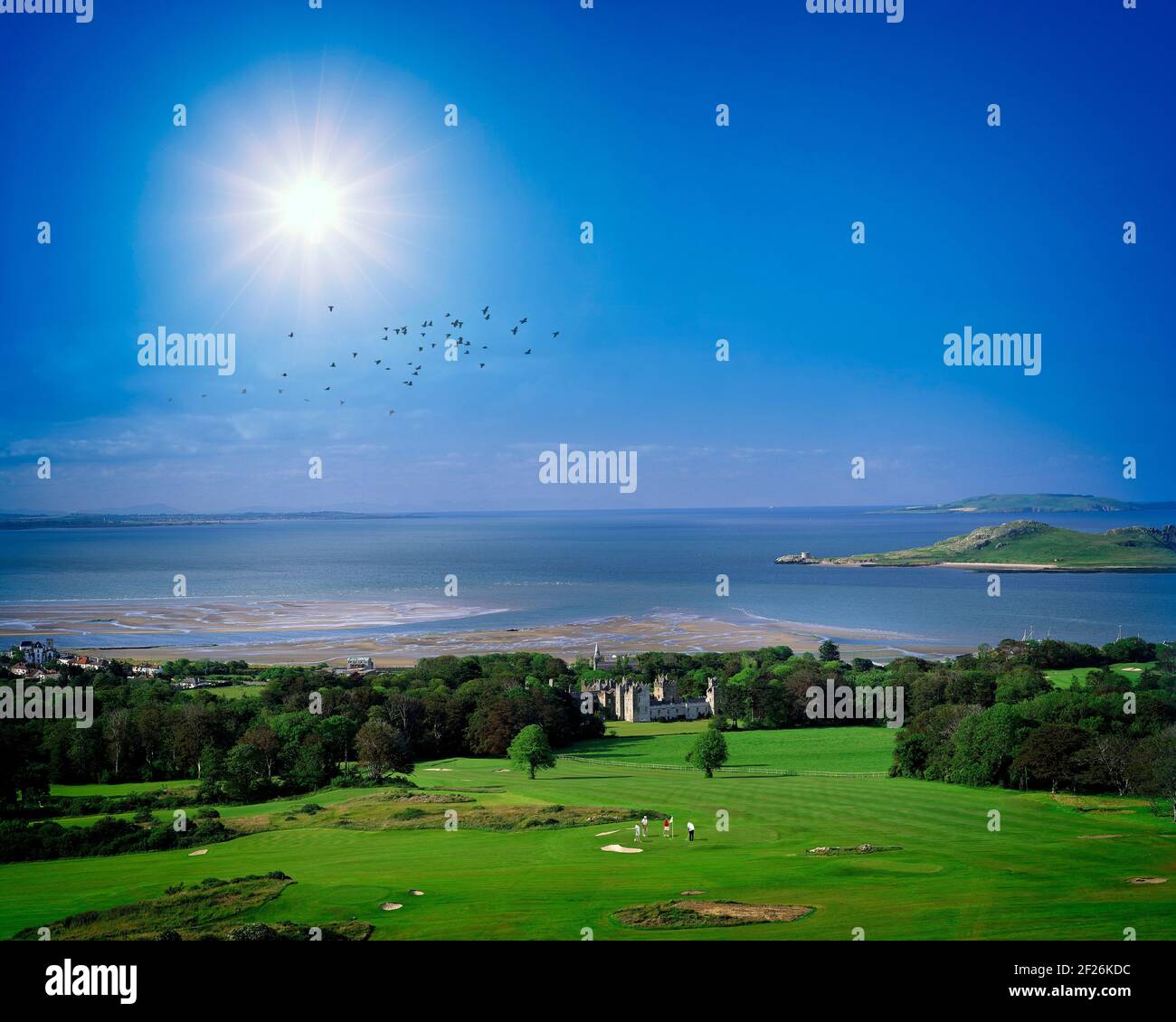Howth castle hi-res stock photography and images - Alamy