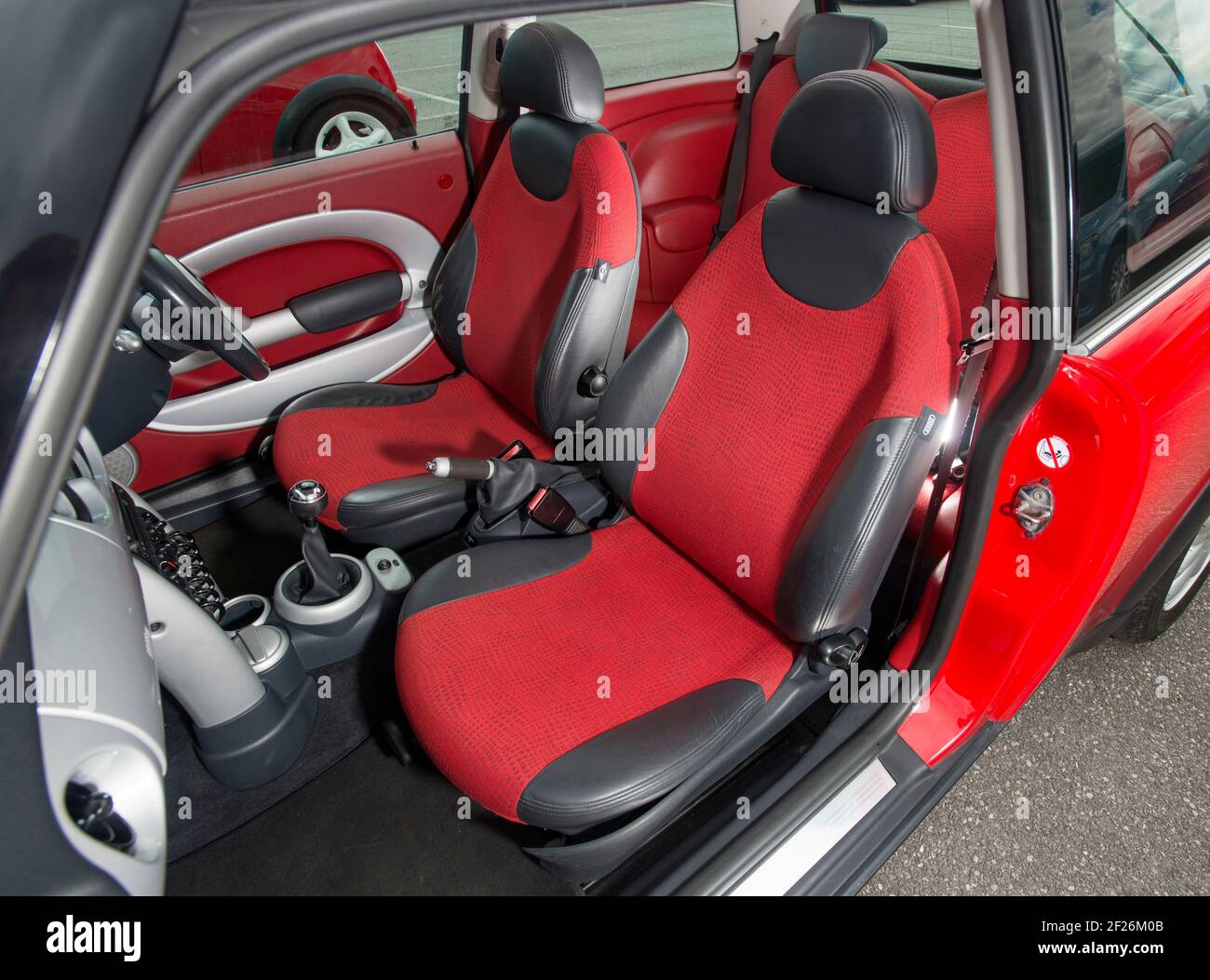 Early (April) 2001 pre-production R50 shape BMW MINI Coopers at the ...