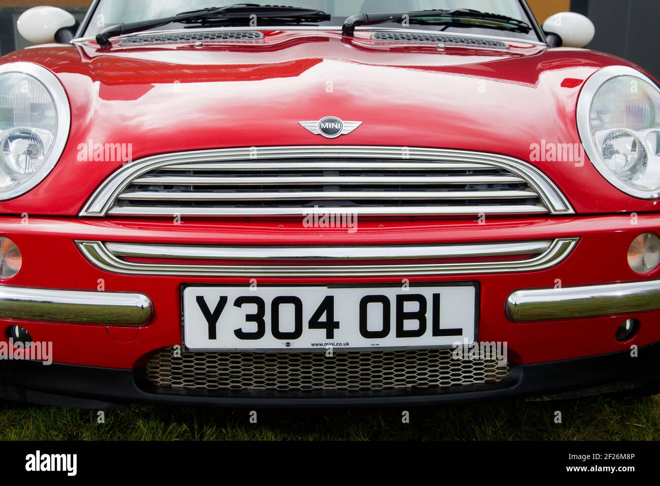 Early (April) 2001 pre-production R50 shape BMW MINI Coopers at the ...