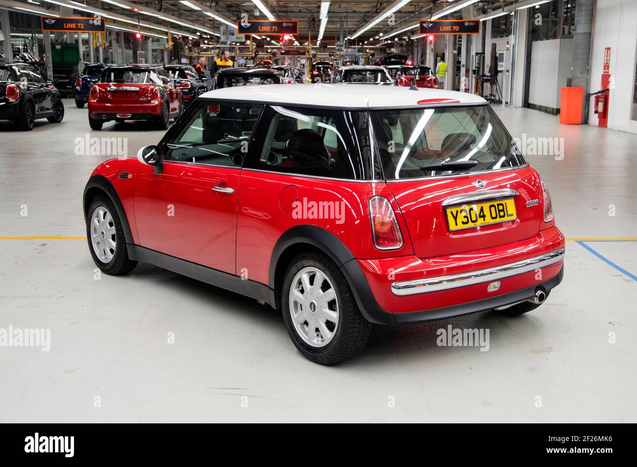 Early (April) 2001 pre-production R50 shape BMW MINI Coopers at the ...