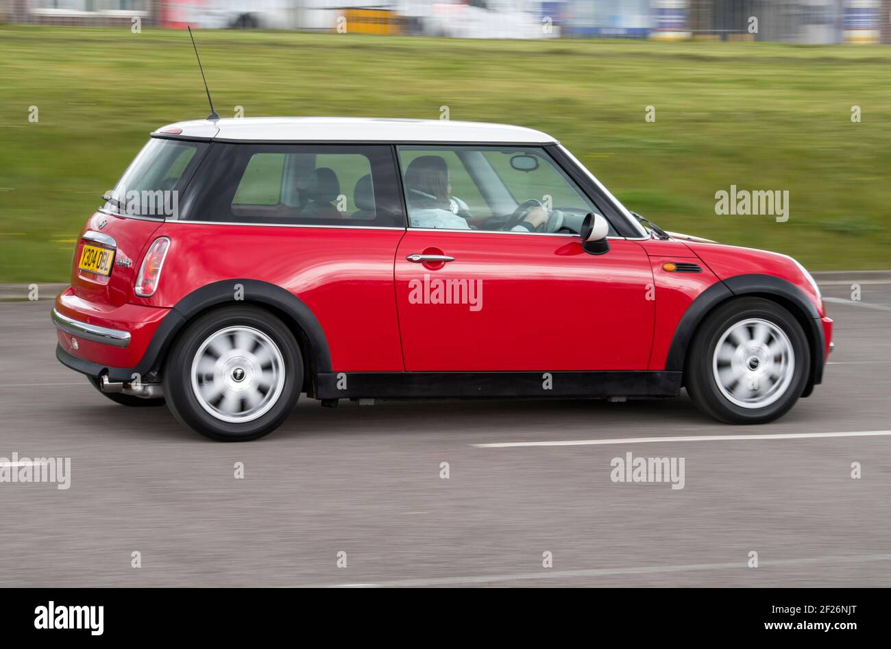 Early (April) 2001 pre-production R50 shape BMW MINI Coopers at the ...