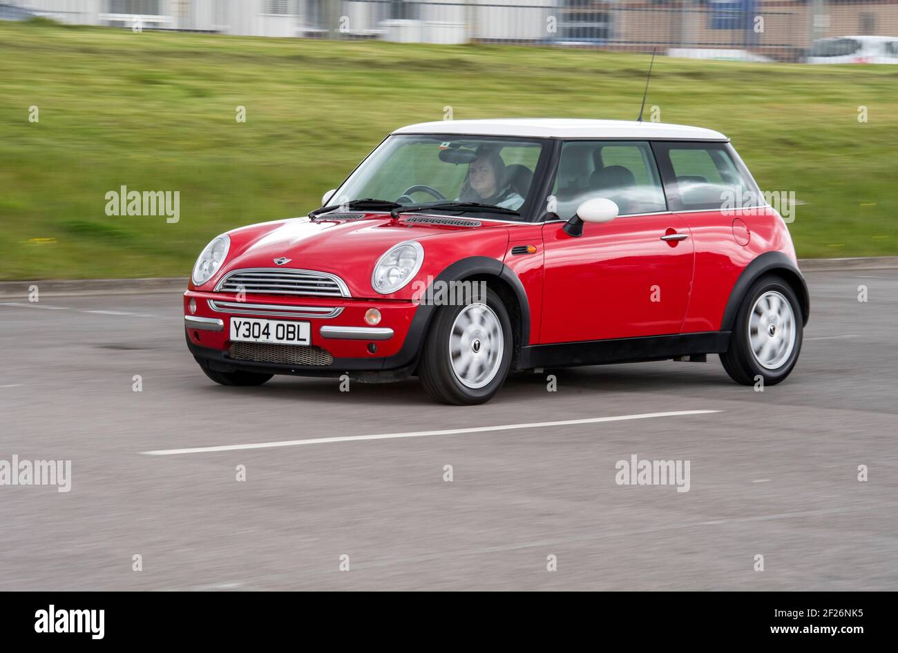 Early (April) 2001 pre-production R50 shape BMW MINI Coopers at the ...
