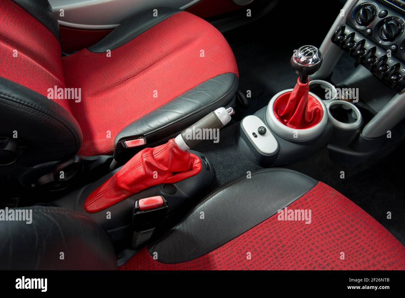 Early (April) 2001 pre-production R50 shape BMW MINI Coopers at the ...