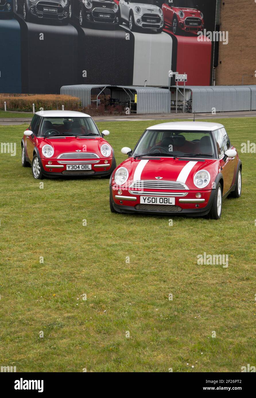Early (April) 2001 pre-production R50 shape BMW MINI Coopers at the ...