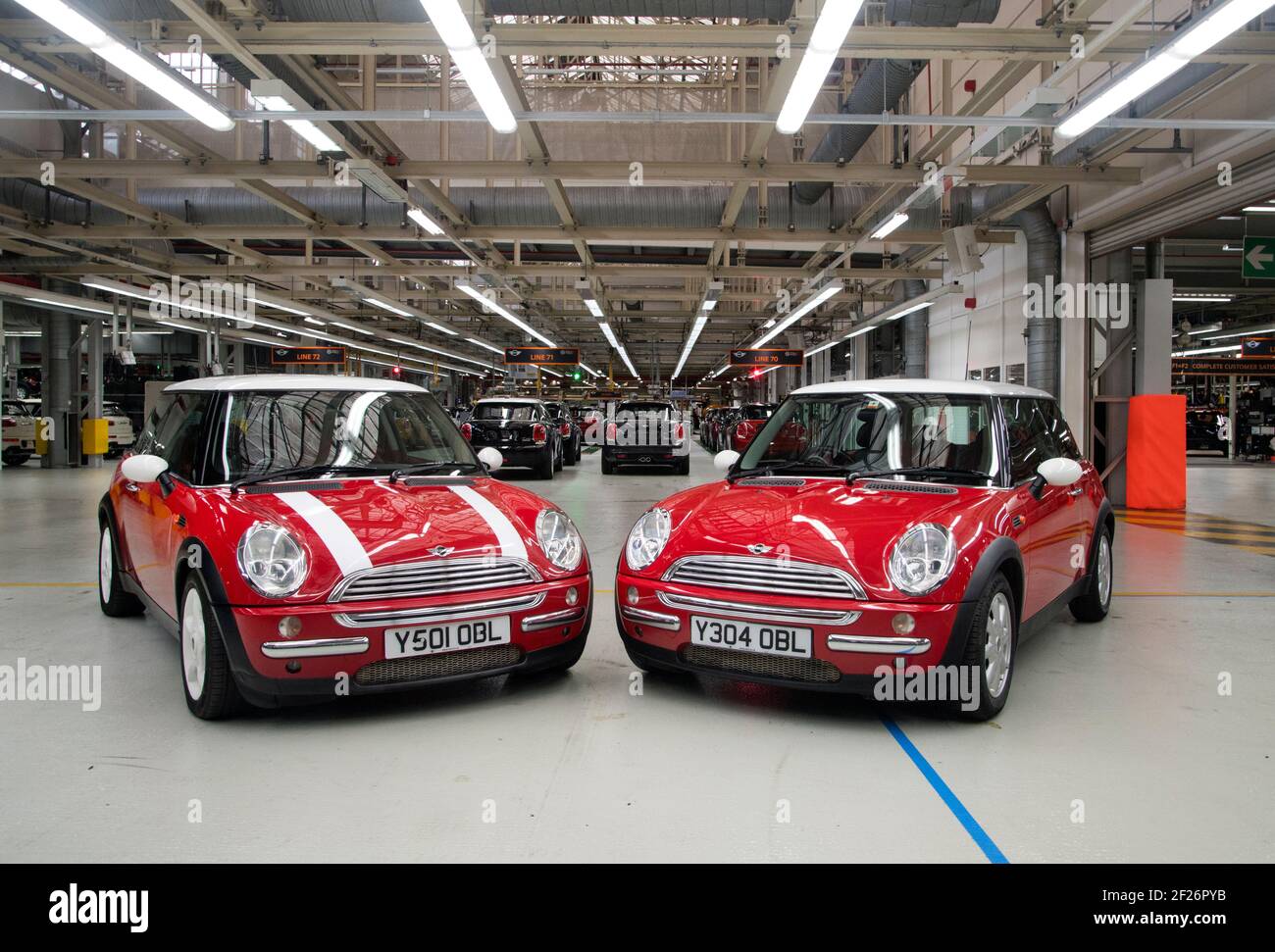 Early (April) 2001 pre-production R50 shape BMW MINI Coopers at the ...