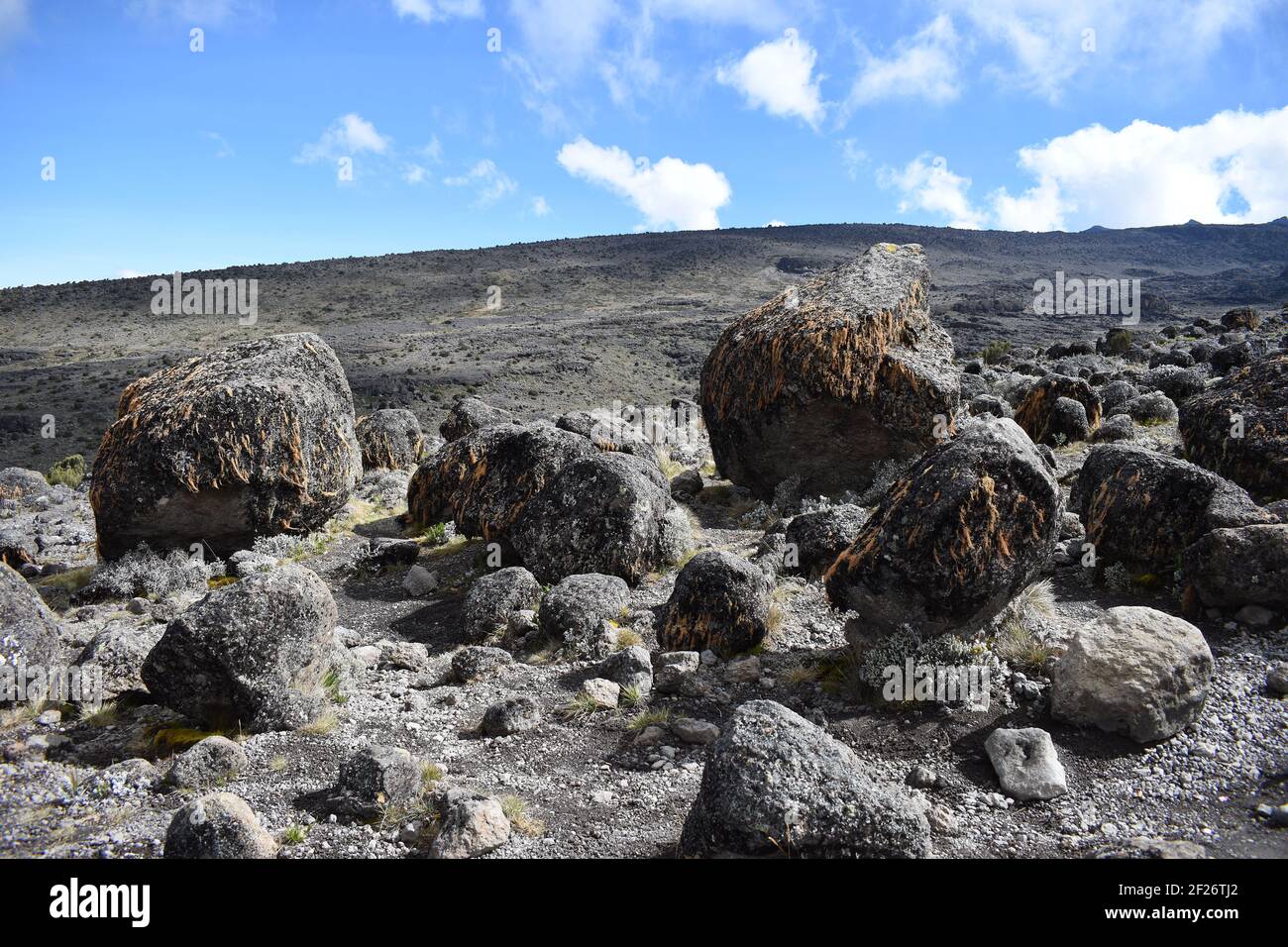 Igneous boulders hi-res stock photography and images - Alamy