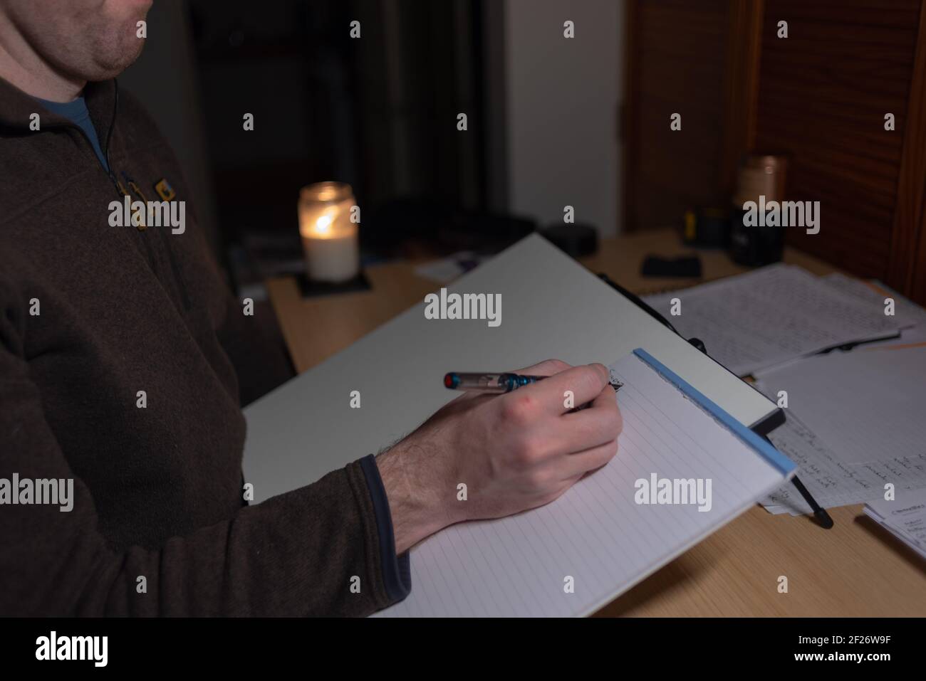 Tilt upwards hi-res stock photography and images - Alamy