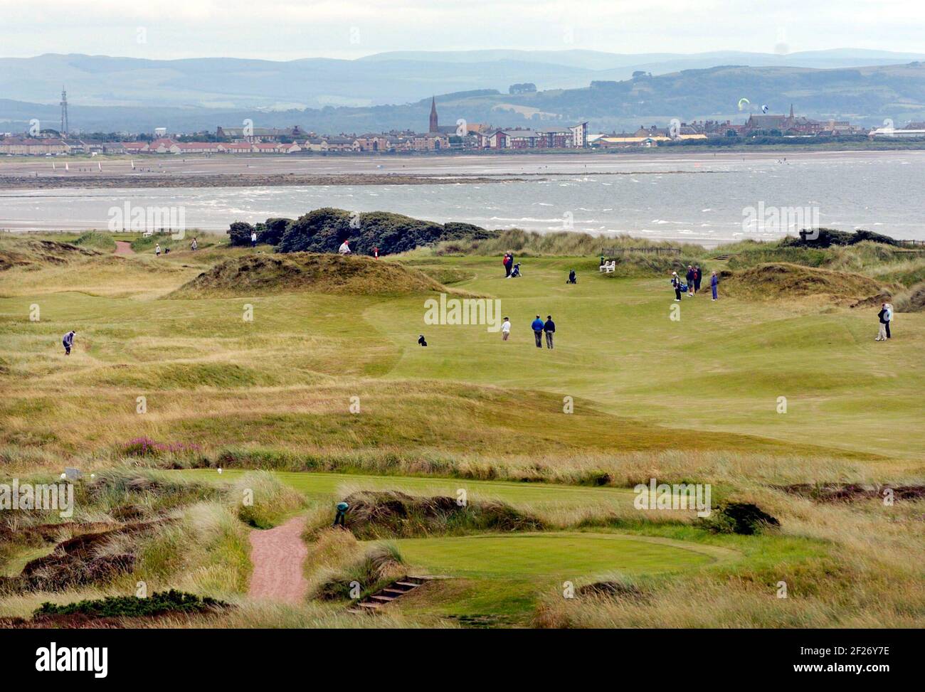 THE OPEN GOLF AT TROON 2004. QUALIFYING AT WESTERN GAILES WITH THE TOWN ...