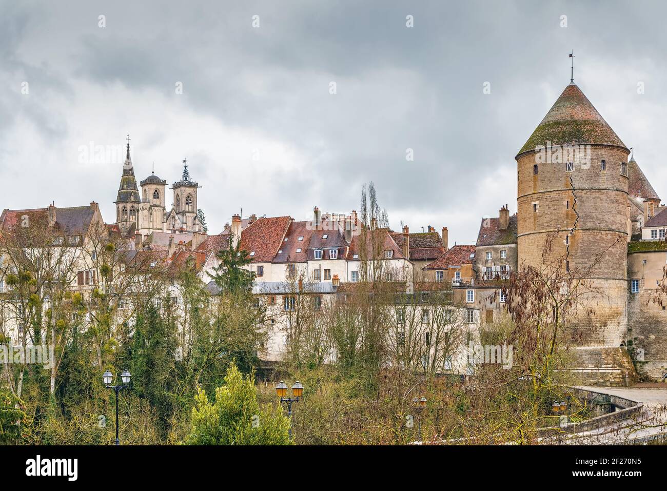 Semur en auxois hi-res stock photography and images - Alamy