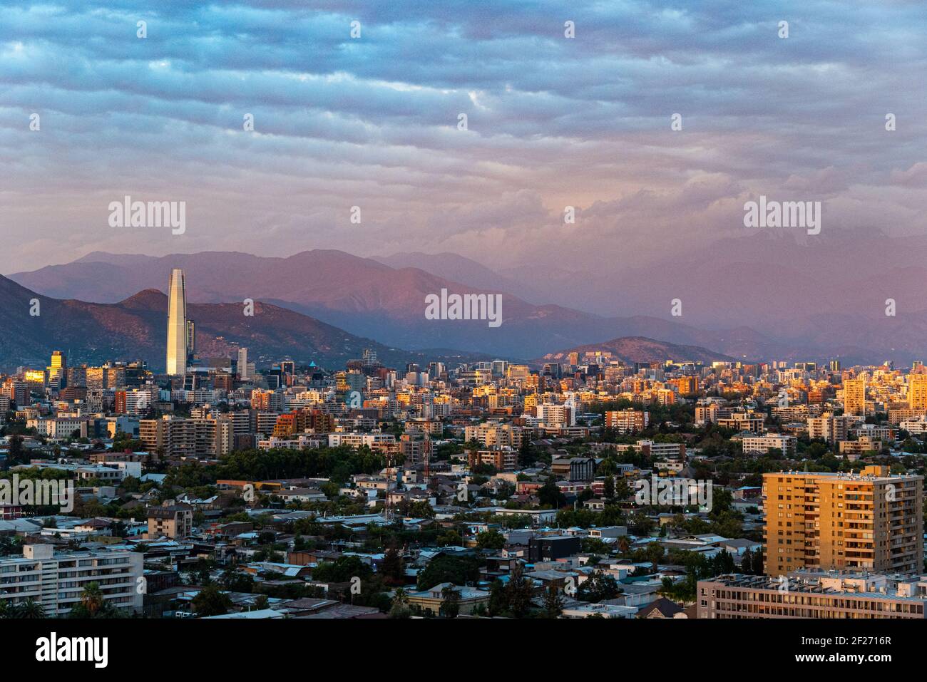 Santiago de chile city hi-res stock photography and images - Alamy