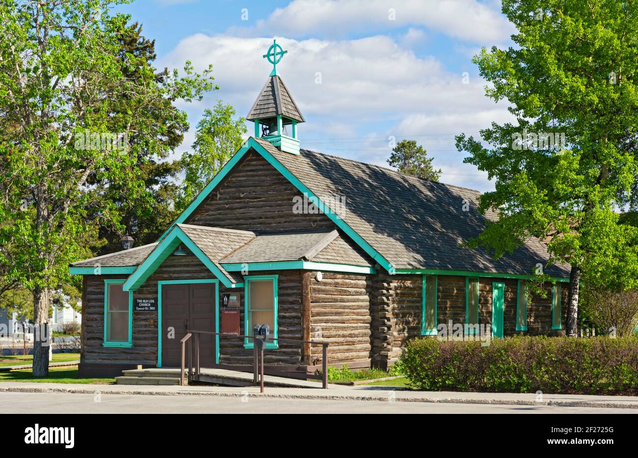 Old log church museum hi-res stock photography and images - Alamy