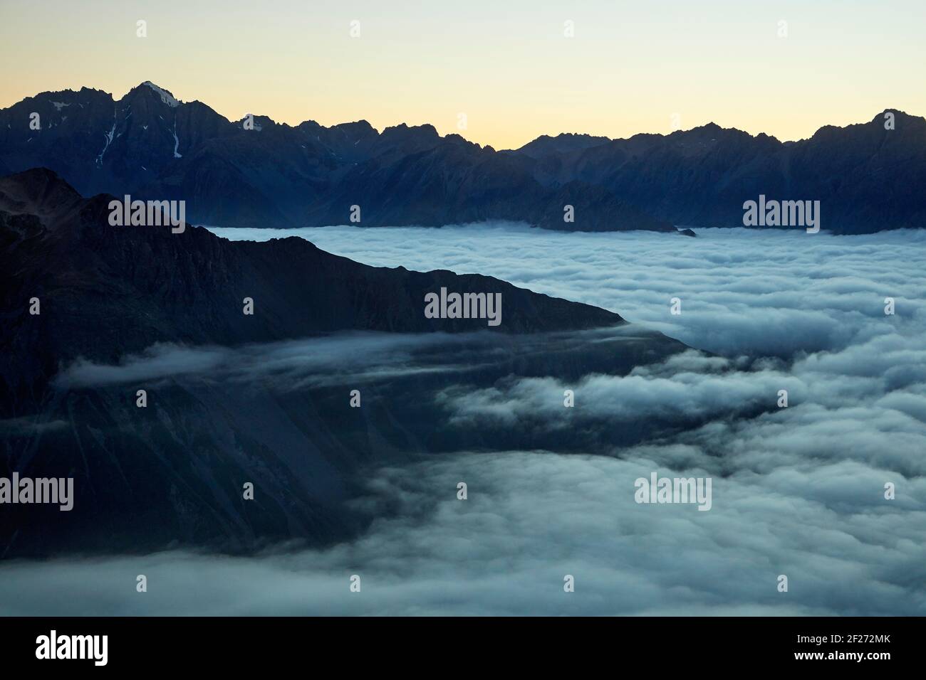 Inversion layer hi-res stock photography and images - Alamy