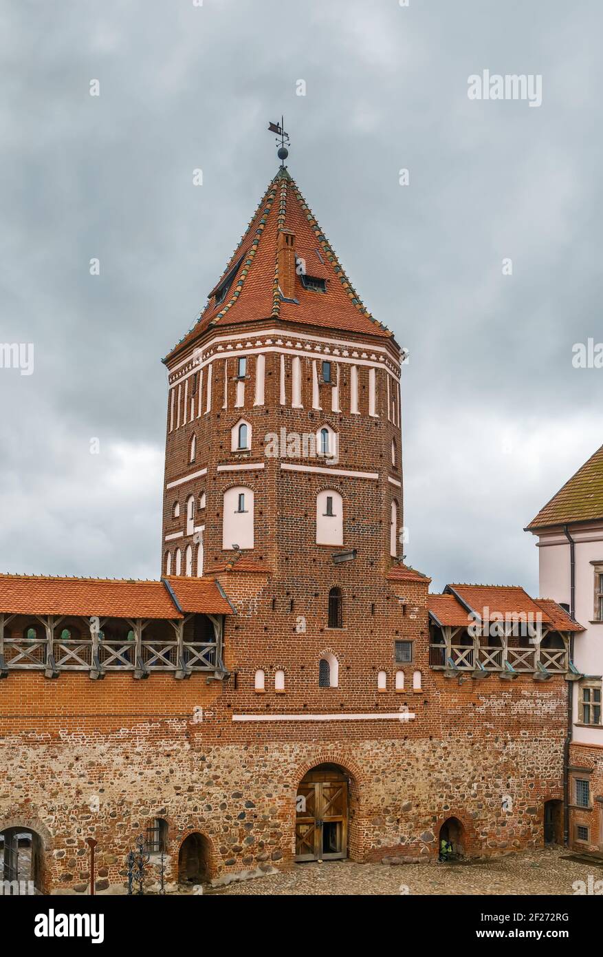 Building construction complex red hi-res stock photography and images ...