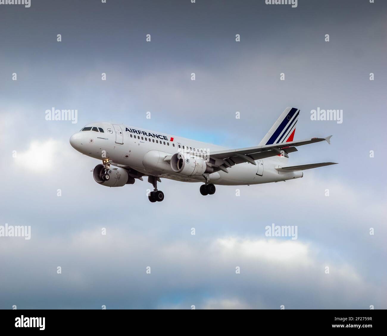 Air france airbus a319 on hi-res stock photography and images - Alamy