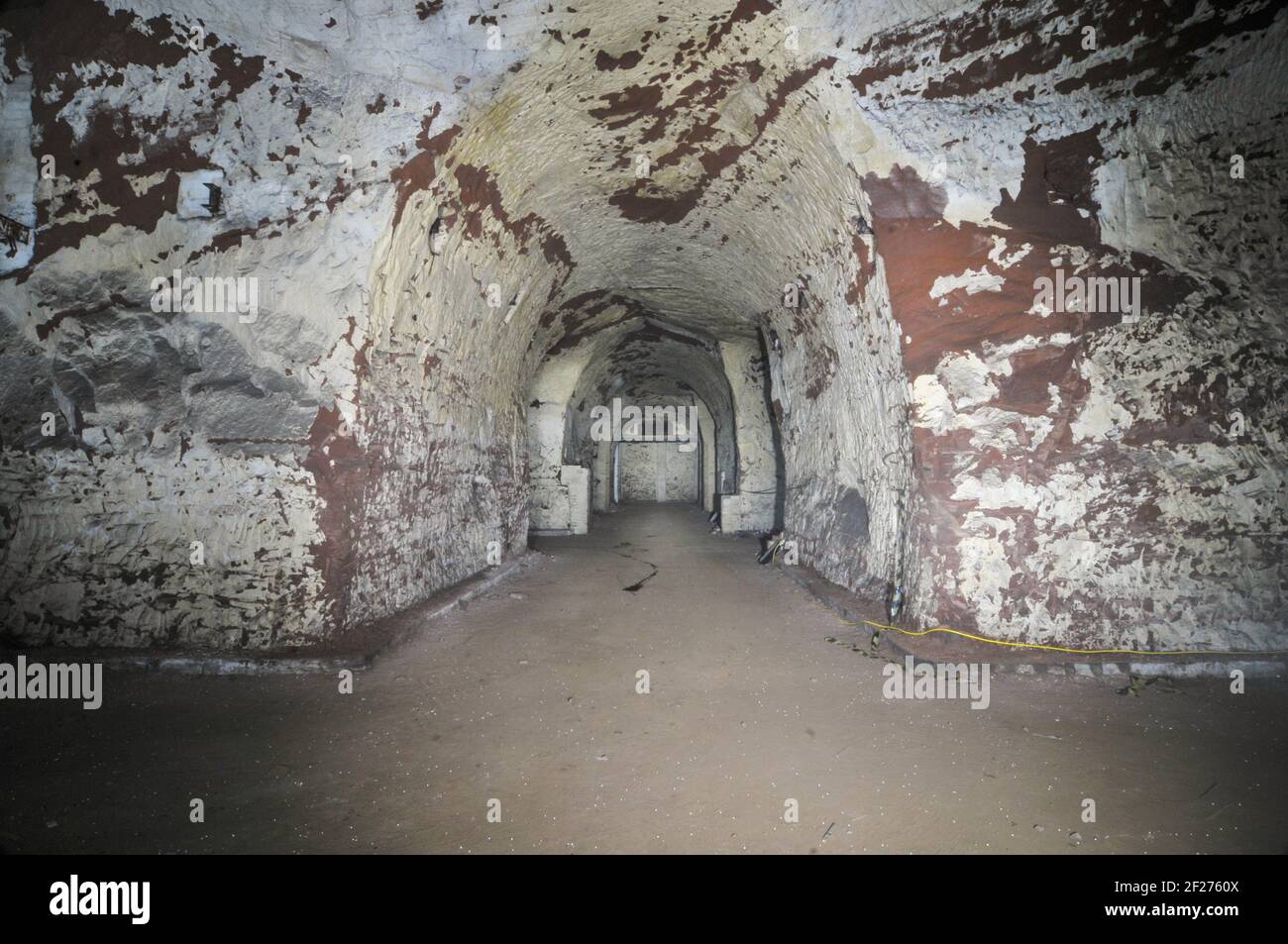 Underground war room bunker wwii hi-res stock photography and images ...