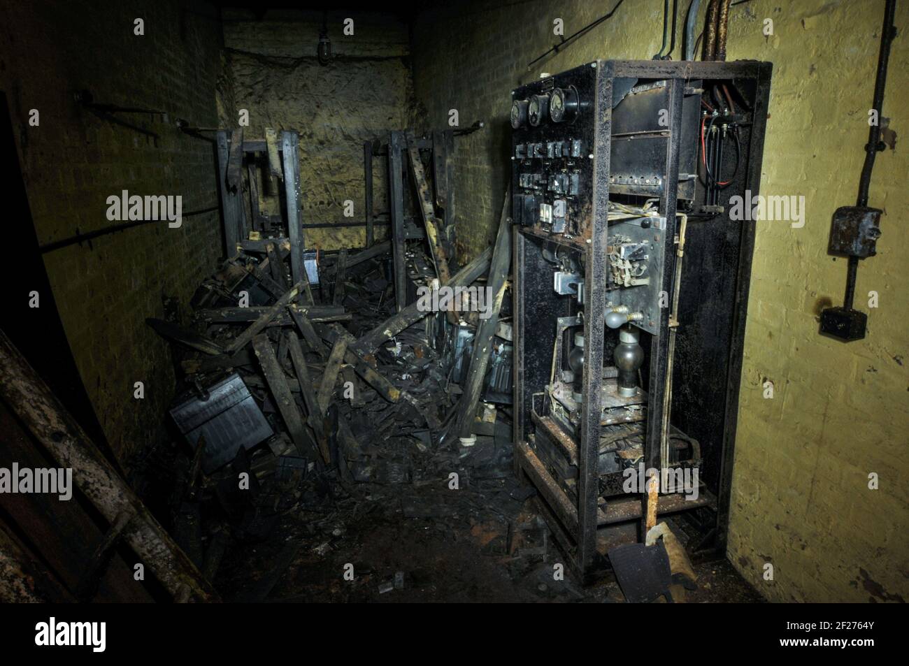 Underground war room bunker wwii hi-res stock photography and images ...